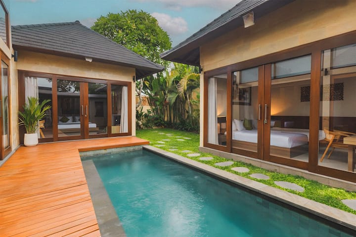 Stylish 3br Villa With A Private Pool - Berawa - Canggu
