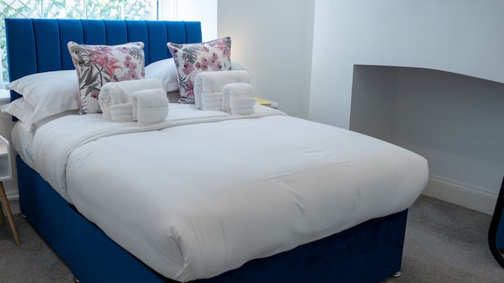 Central Reading Apart With Free Parking - Wokingham