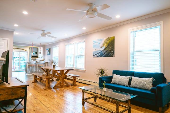 The Surf Skate Beach House! - ロックアウェイ・ビーチ, NY