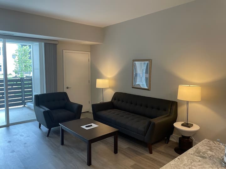 Warrenville Corporate Apt 1b - Naperville, IL