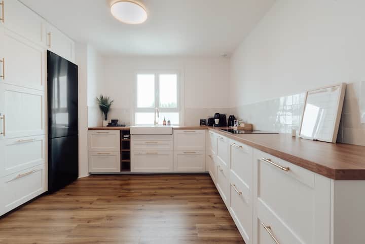 Grande Maison & Annexe, à Deux Pas De La Rochelle - Île de Ré