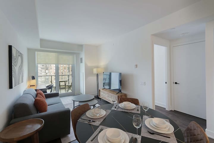 1 Bed/1 Bath Furnished Condo–near Square One - Mississauga