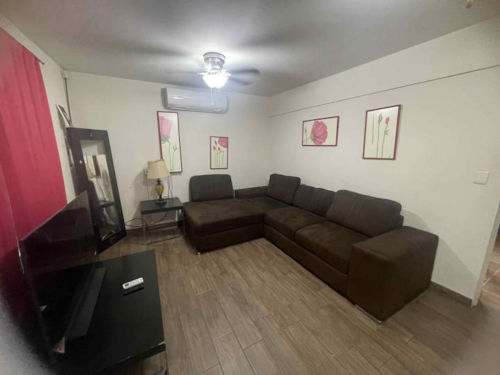 Depa Centro A 5min De Arena, Fundidora, Sta Lucia - Monterrey