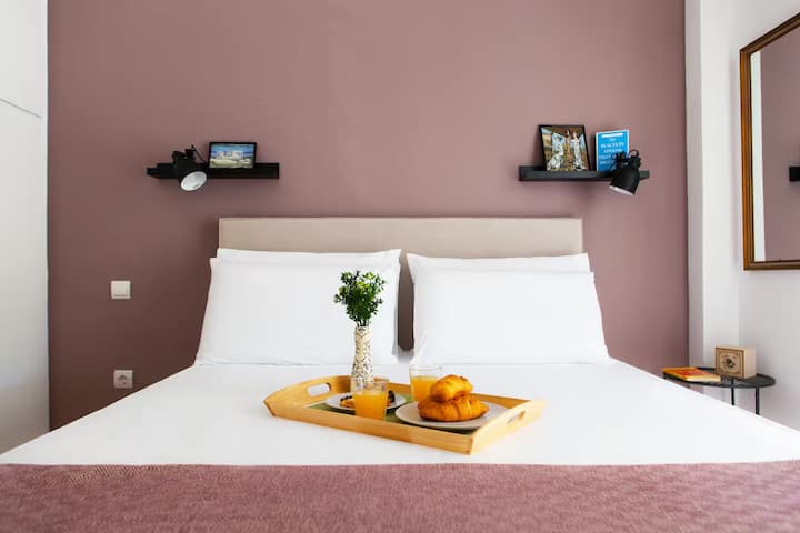 Artistic Apt. At The Heart Of The City @ Koukaki - Athens