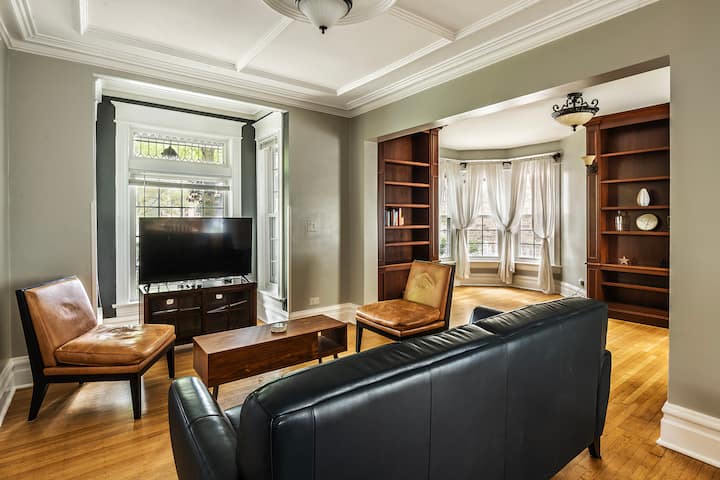 Secluded Lincoln Square / Ravenswood Escape! - Loyola - Chicago
