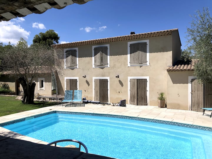 Villa Lumineuse Au Rouret Avec Piscine Chauffée - 무쟝