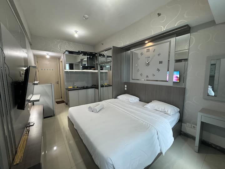 New-1br Studio Benson Tower,pakuwon Mall Pool View - Surabaya