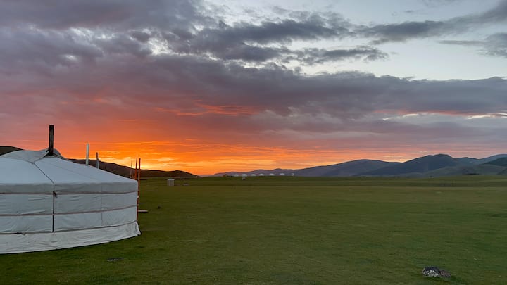 * Yourte, Chez Famille Nomade, 4 Personnes* - Mongolia