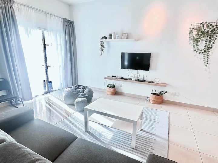 Subangcity 10 Pax L 5-min Sunway - Subang Jaya