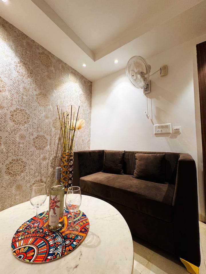 Finzo Stays - Love, Peace & Harmony Studio - Ghaziabad