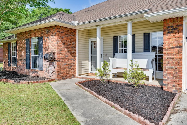 6br Family Home | Near Twin Hills | Fire Pit - Crestview, FL