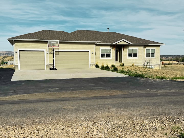 Home Near Bryce Canyon- Carriage House - Bryce Canyon National Park