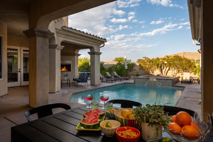 La Vida Hermosa | Midcentury Gem W/ Courtyard Pool - Palm Springs, CA