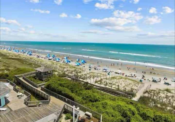 Ocean Front Condo Emerald Isle! - Emerald Isle, NC
