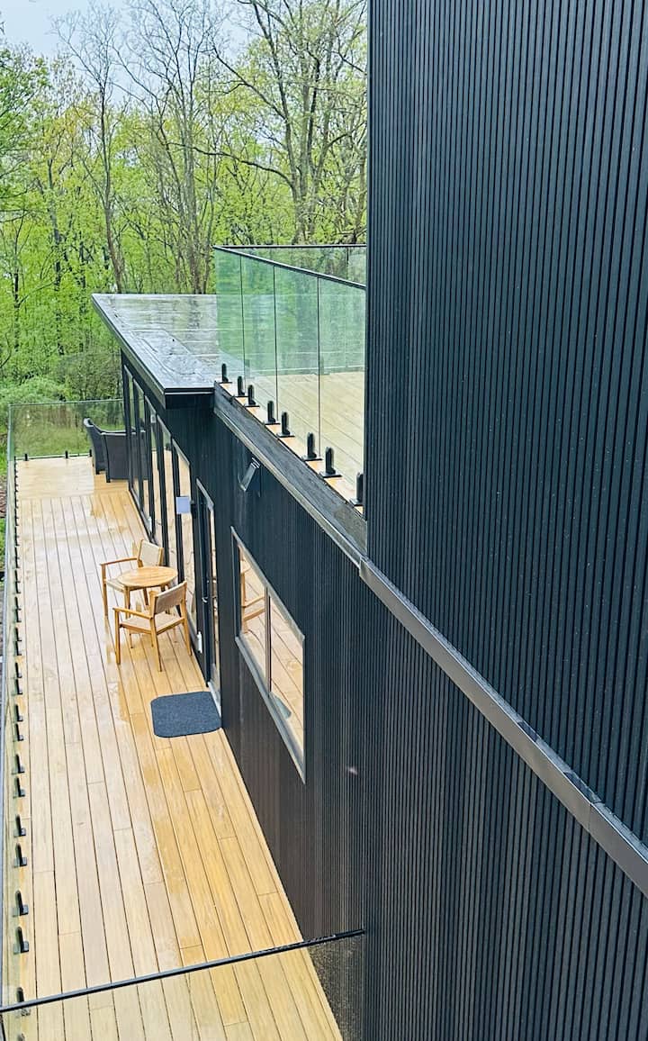 Villa Aveline. The Residence: The Atrium +The One - Ithaca, NY