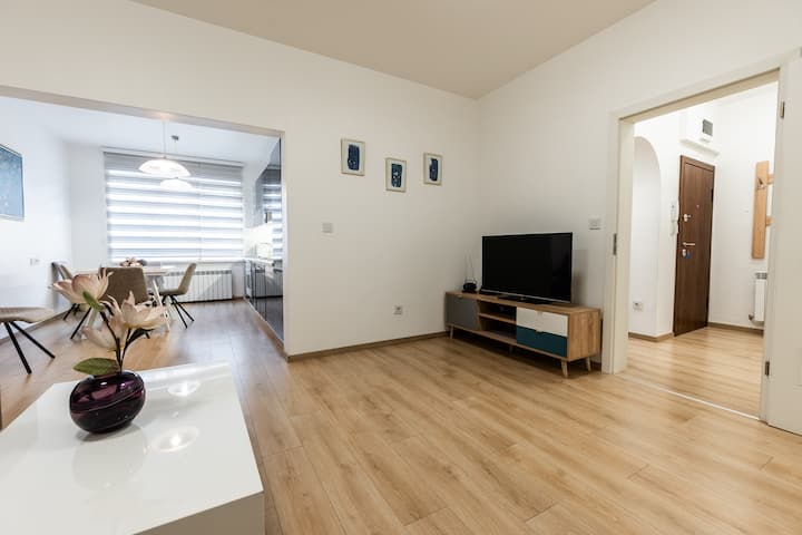 Finest 3br Downtown By Bulgarianhomes - Sofia