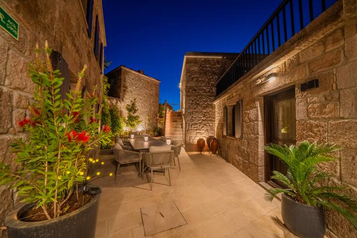 Buyan Han: Suite Room - Asso