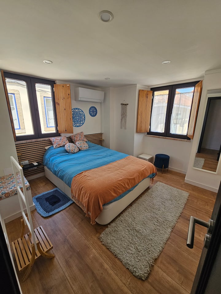 New And Cozy V2 House In Almada - Amadora