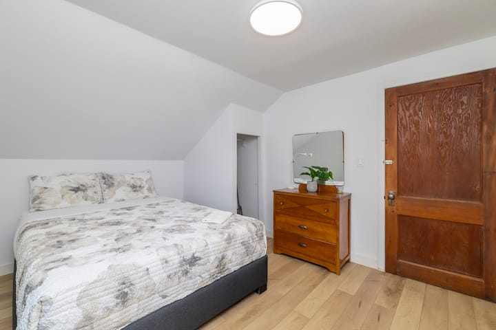 2981z 6bed House, Free Parking In Longueuil - Brossard