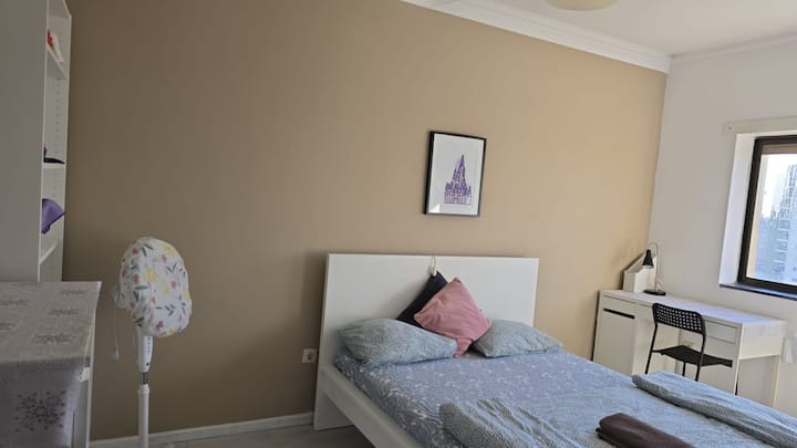 Quarto Familiar Para Casais Ou Meninas. - Braga