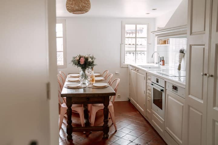 Magnifique T4 Avec Terrasse, Clim & Home-cinéma - Aix-en-Provence