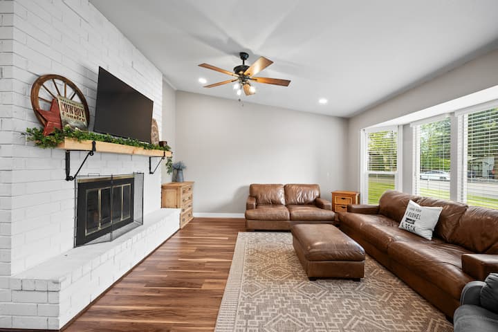 Spacious Family Stay • Pets Ok • Work & Play - Post Falls, ID