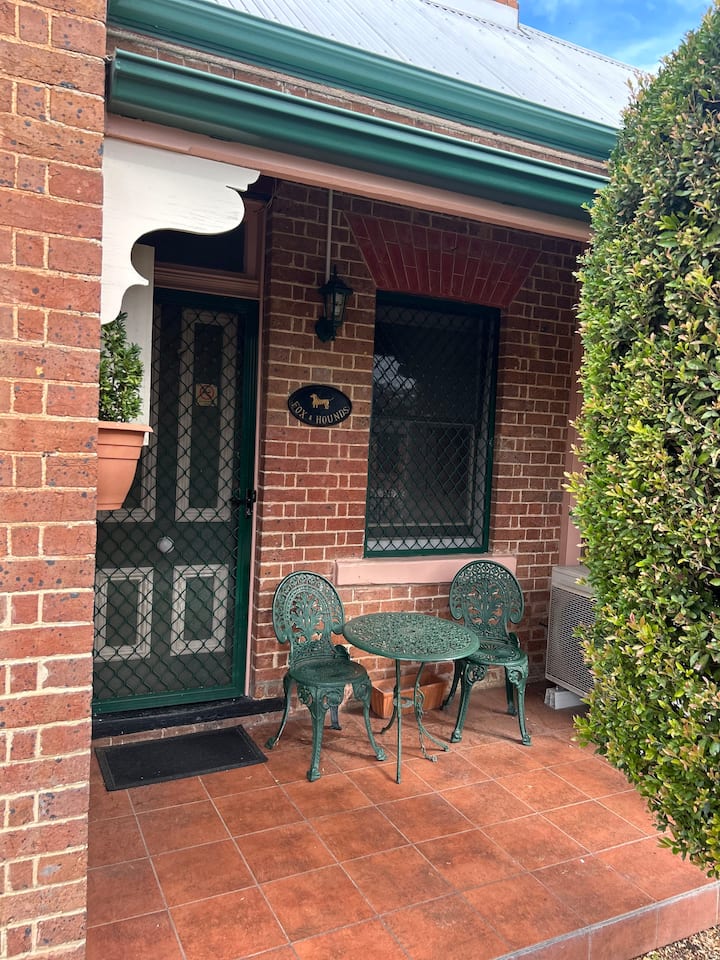 The Fox And Hounds Townhouse - Mudgee