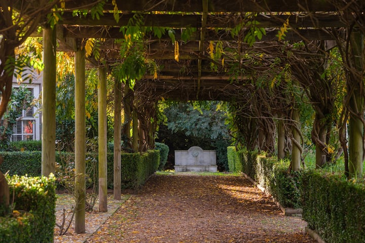 Wayside｜5 Bedroom French Manor Pool & Tennis - Burrawang