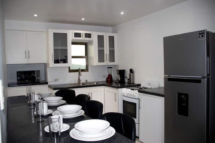 Impecable, Tranquilo, Seguro, Wifi, Ac Y Garage. - Tabasco
