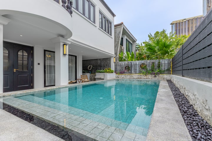 5br Pool Villa|1minute To Beach|utilities Included - Pattaya City