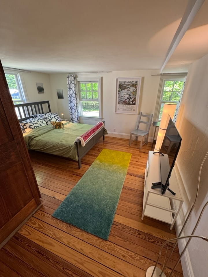 Private Bed And Bath In 1860's In-town Colonial - Princeton, NJ