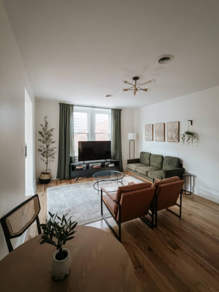 Cozy Hideaway | Parking, Washer&dryer, Fast Wi-fi - Chambersburg, PA