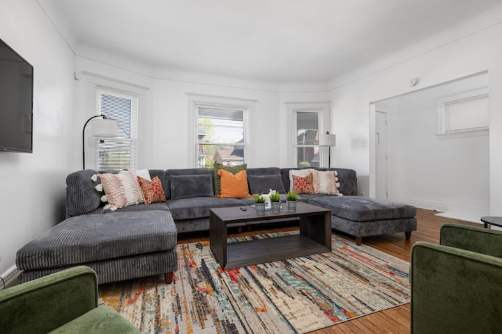 4br Home | Free Parking | Near Downtown Detroit - Hamtramck, MI