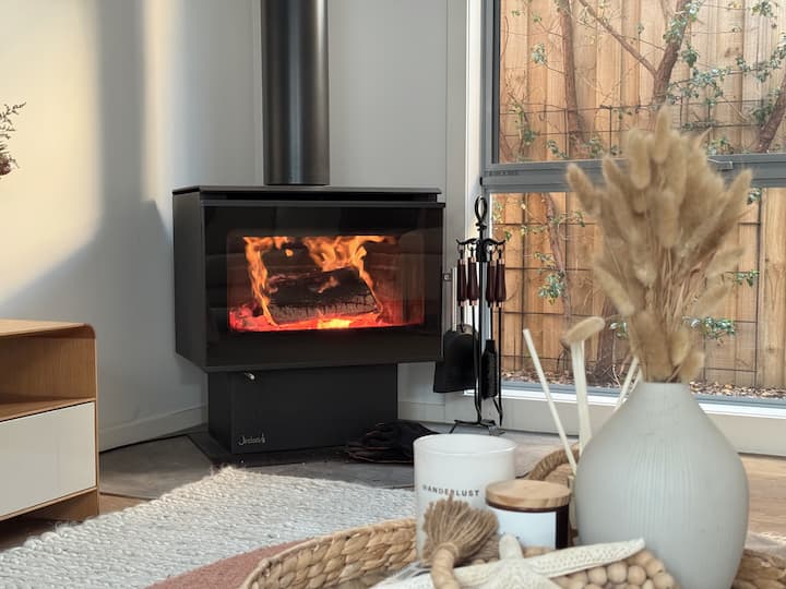 Modern Beach House W/ Fireplaces - 托爾坎