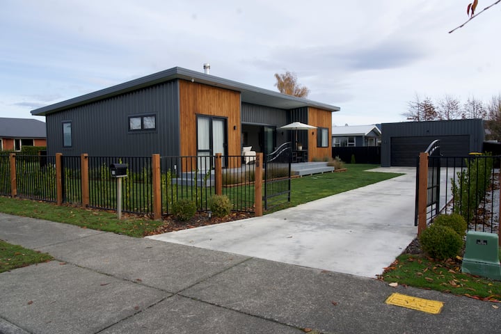 Grace's House - Te Anau