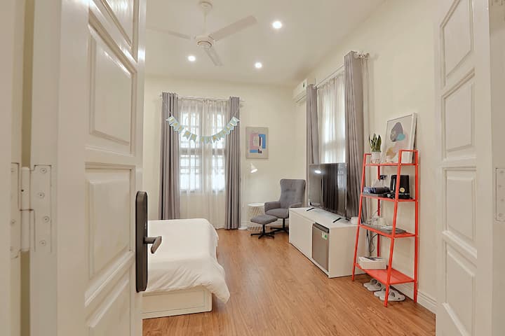 (Ltk) 1br|super Location|free Airport Pick Up - Hanoi