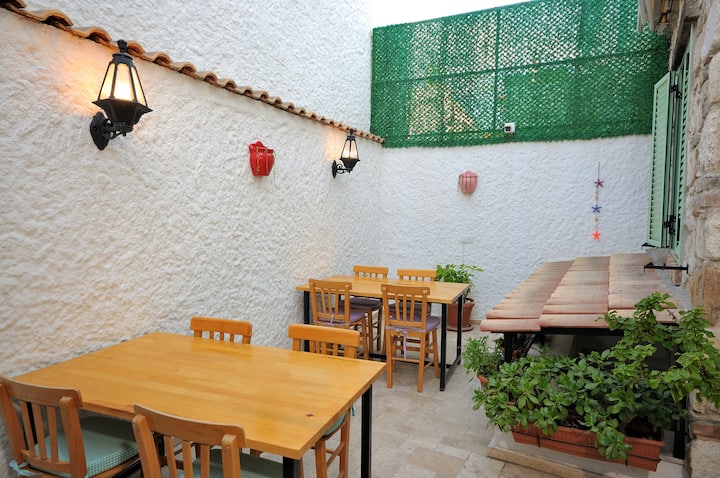 ÇAtı Katı Odası  -  ( 4 Ki̇şi̇ ) - Çeşme