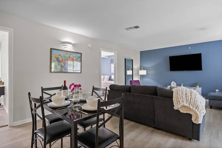 Austin Playhouse 3br 3ba | Pool, Gym & Games! - Austin