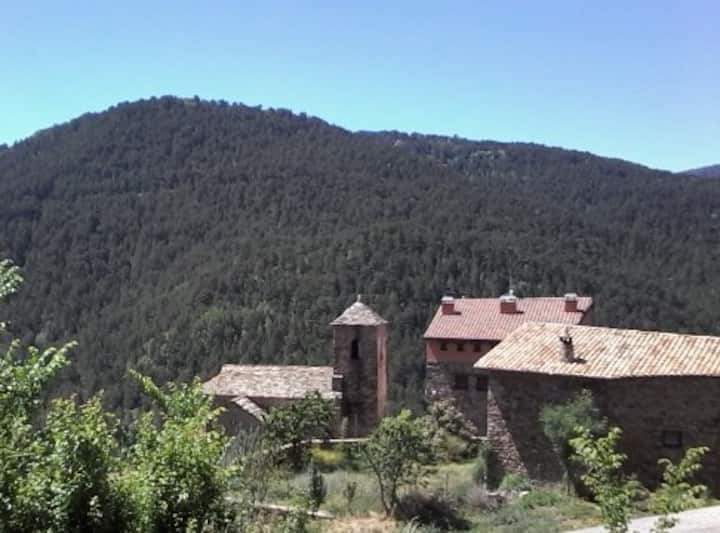 Maison Dans Un Petit Villages Des Pyrénées - Chía