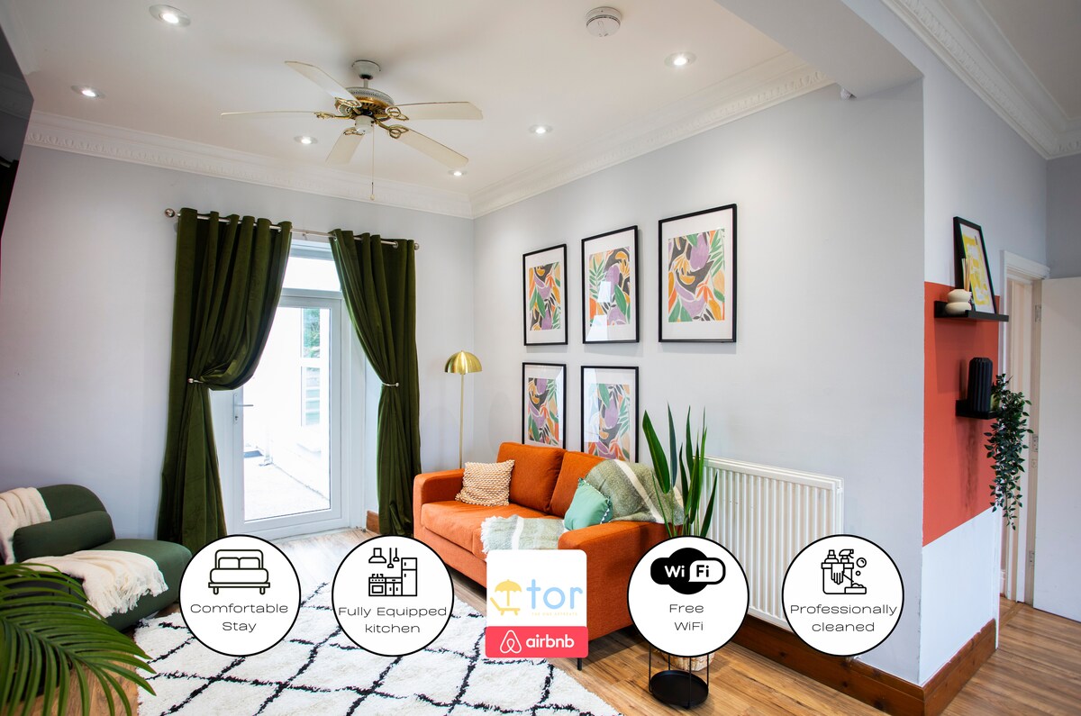 Rare 3BR House Opp Newport Station | Long Stay - Houses for Rent in ...