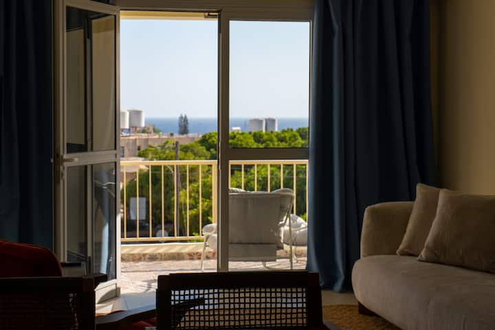 Seaview Apartment Newly Renovated To High Quality - Agia Napa