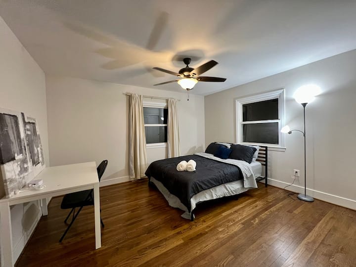 Queen Room (Shared Bath) + Wi-fi, Tv | Near Dulles - Ashburn, VA