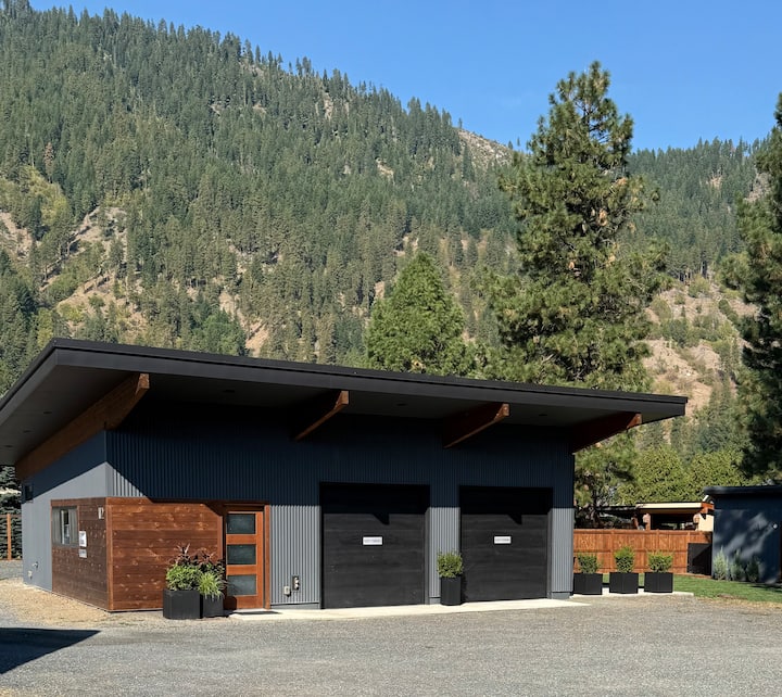 Snow Creek Retreat - Leavenworth, WA