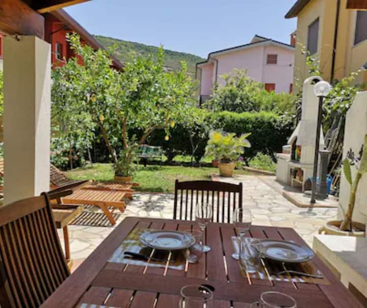 Casa Stella Marina, A 150 Metri Dalla Spiaggia - Mara