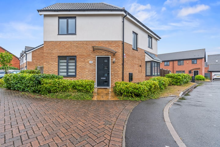 #16 Stunning 3 Bed Home|near Core Theatre|sleep 7 - Aéroport de Birmingham (BHX)
