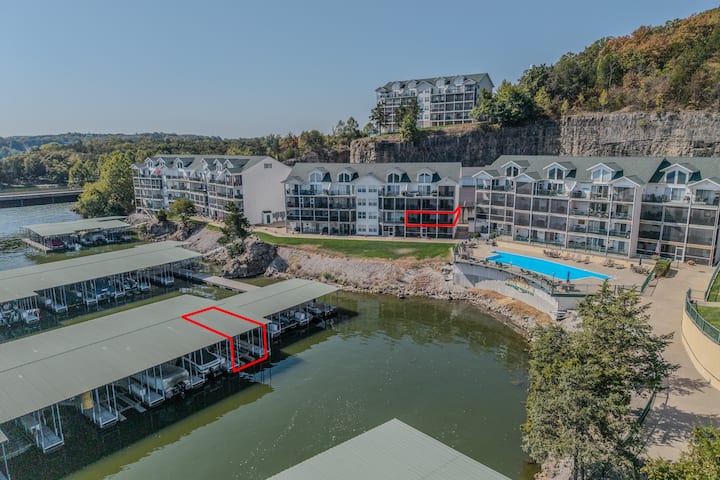 Waterfront Lakefront Escape - Camdenton, MO