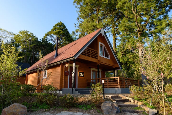 【Sakura】【箱根】新築ログハウス　天然温泉　レンタルBbq　キッズスペース　自然の中で休息を - Hakone