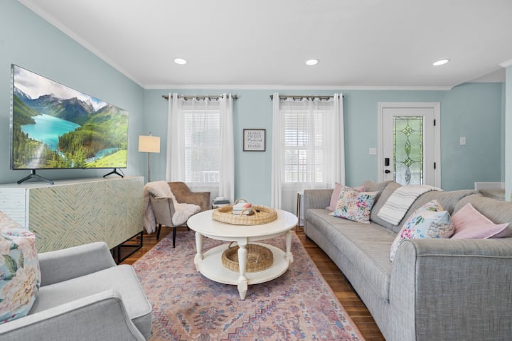The Pink Retreat - Paducah, KY