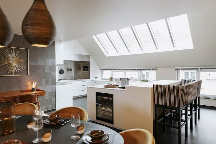 Penthouse Lumineux, Terrasse & Parking – Louise - Bruxelles