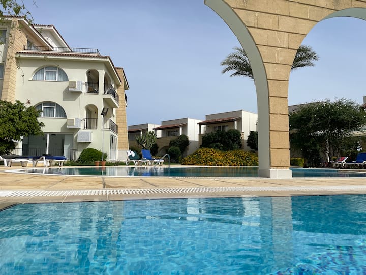 Mystische Felsenküste Wartet Auf Erkundung - Богаз